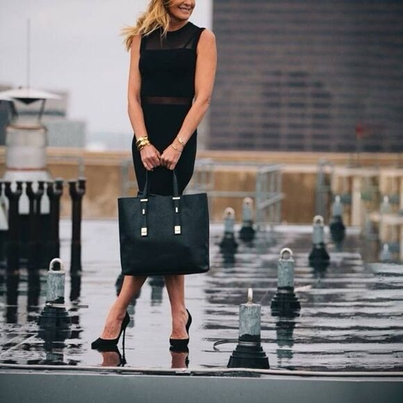 India Hicks | Bags | India Hicks Black Pebbled Leather Solitaire Large ...